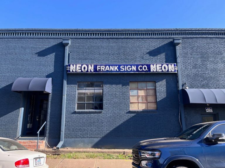 Frank Neon Sign Co Lofts | For Rent | Old East Dallas | Dallas TX Lofts